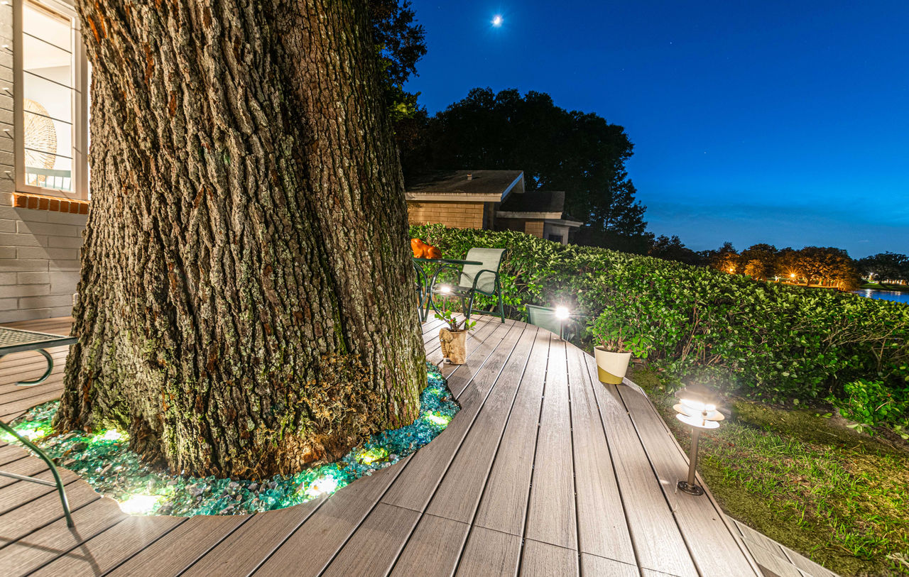 5 Things To Consider Before Building A Deck Around A Tree Trex