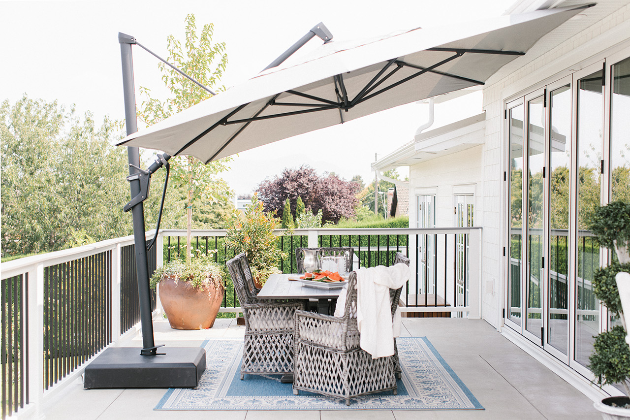 10 Deck Privacy Ideas to Create Your Backyard Oasis | Trex
