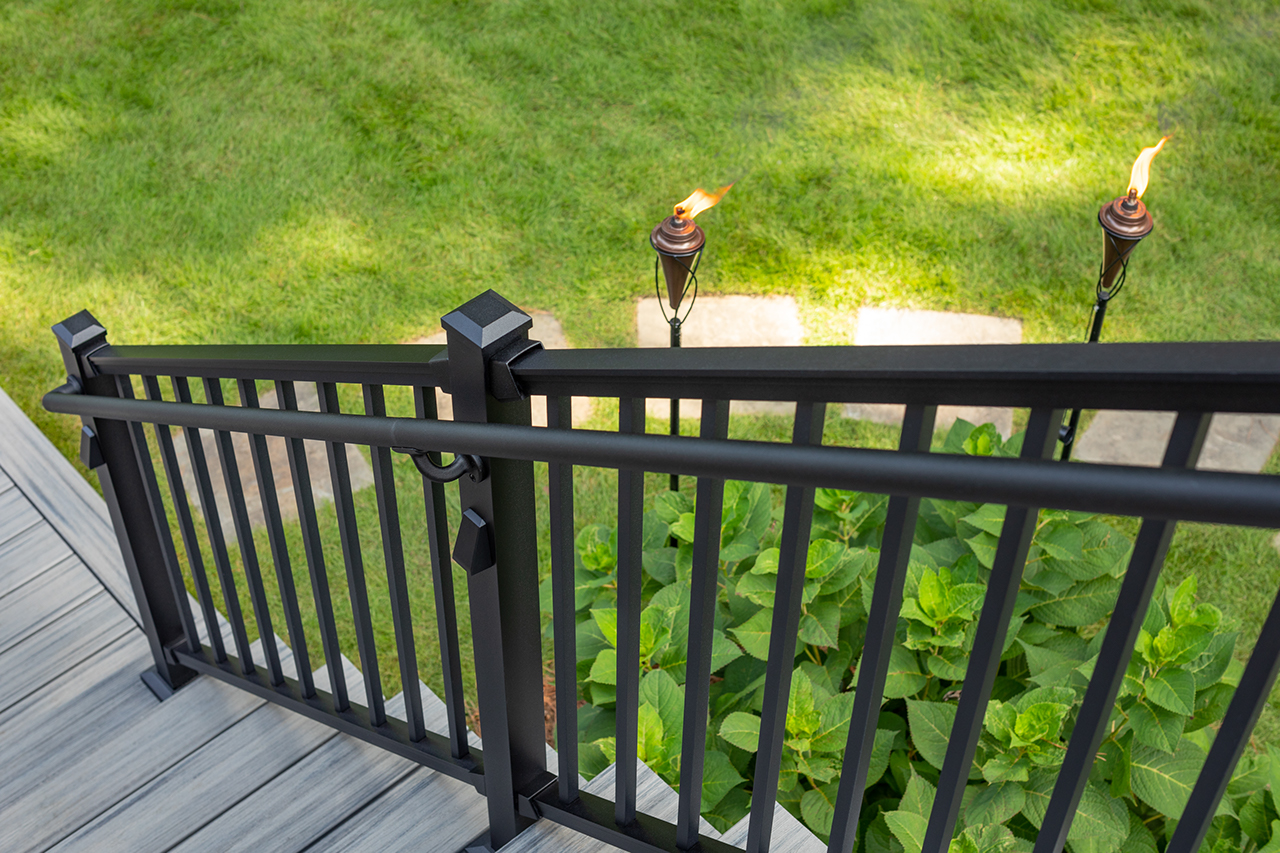 How to Choose the Right Deck Railing | Trex* | Trex