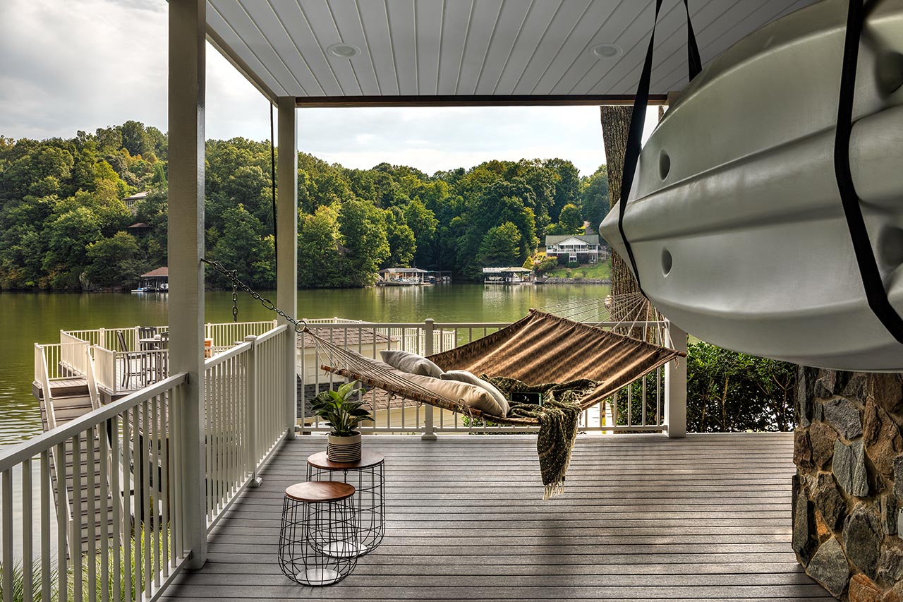 8 Lake House and Lakeside Deck Ideas | Trex | Trex