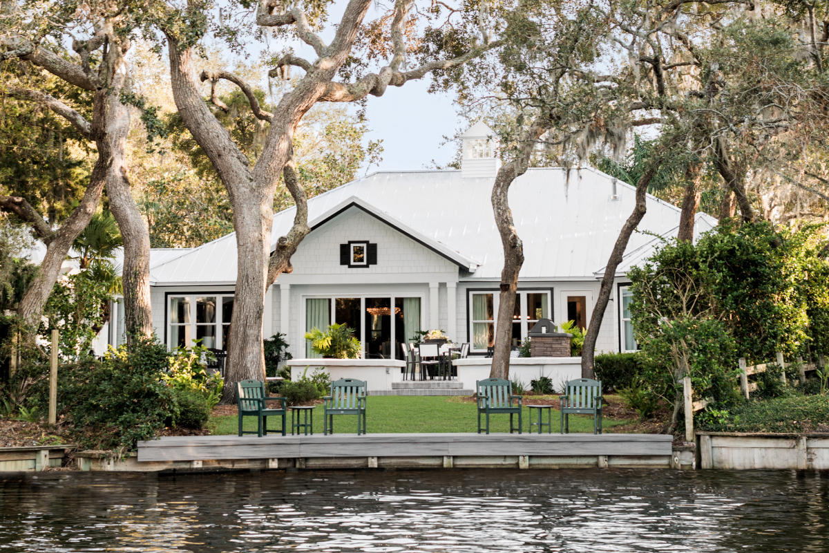 8 Lake House and Lakeside Deck Ideas | Trex | Trex