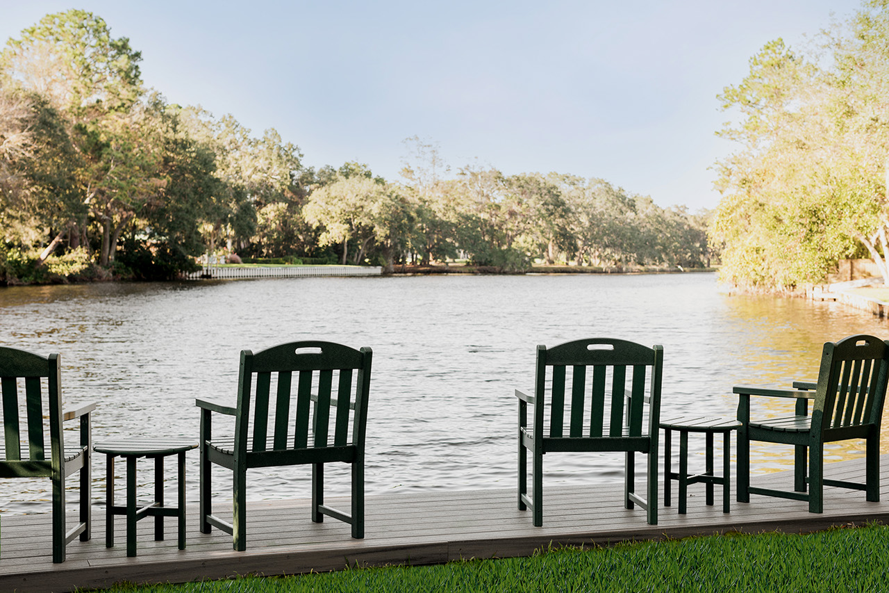 8 Lake House and Lakeside Deck Ideas | Trex | Trex