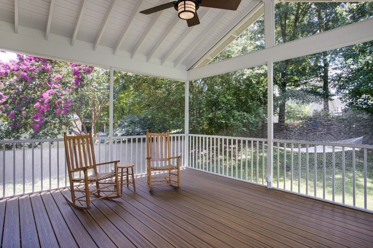 16 Creative Screened-In Porch and Deck Ideas for your Home | Trex