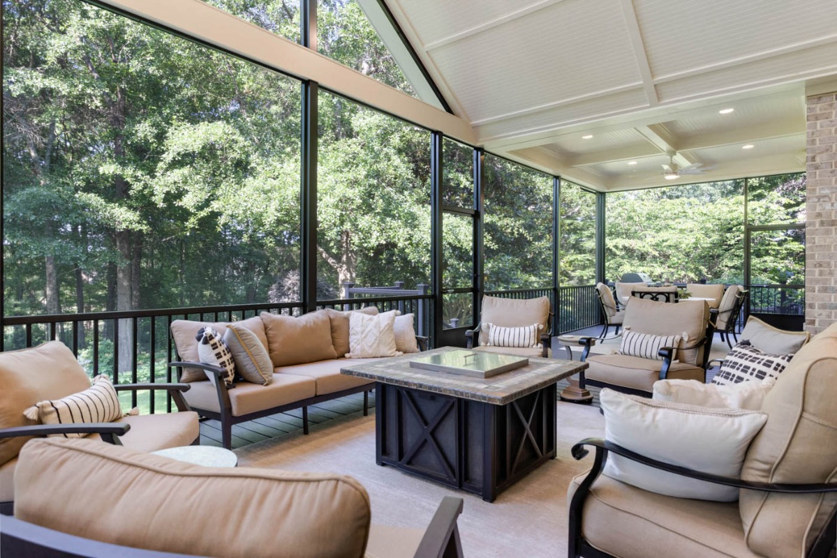 16 Creative Screened-In Porch and Deck Ideas for your Home | Trex
